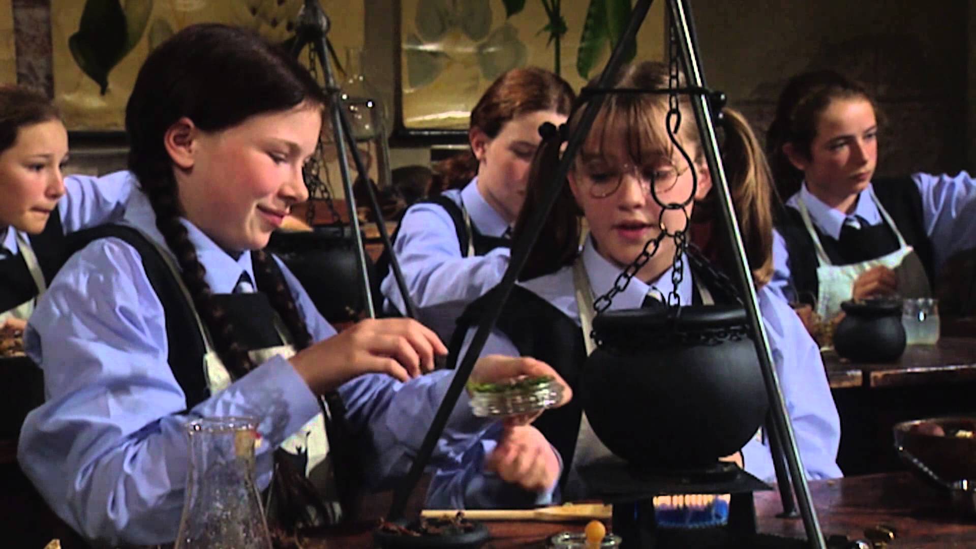 Netflix estrenó La Peor Bruja, la nueva versión de La Bruja Desastrosa